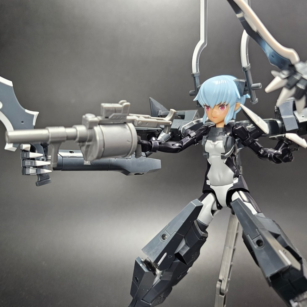 メガミデバイス版武装神姫 ストラーフを入手したので組み立てた【美少女プラモレビュー】